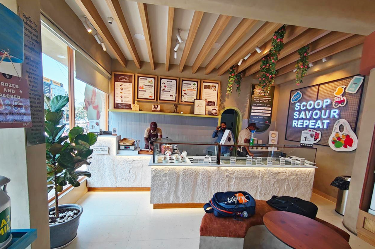 Display Cabinets – CLEMENT